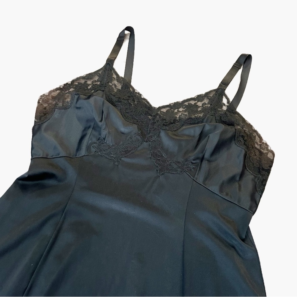 Vintage Molded Magic Wonder Made Black Lace Slip - Gem
